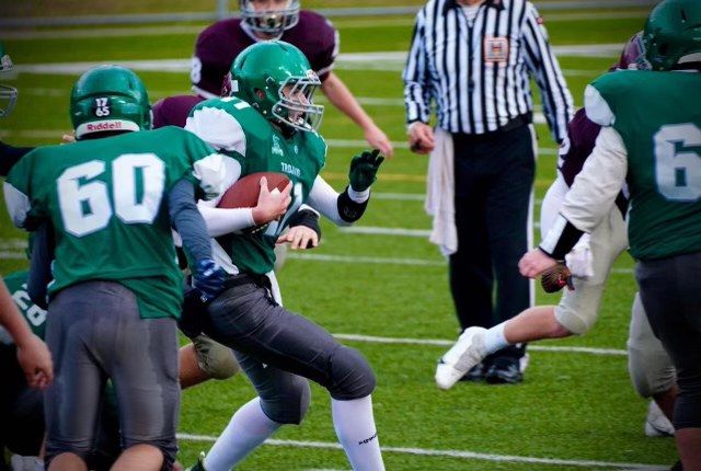 The Barons stay unbeaten in junior football | North Bay Nugget