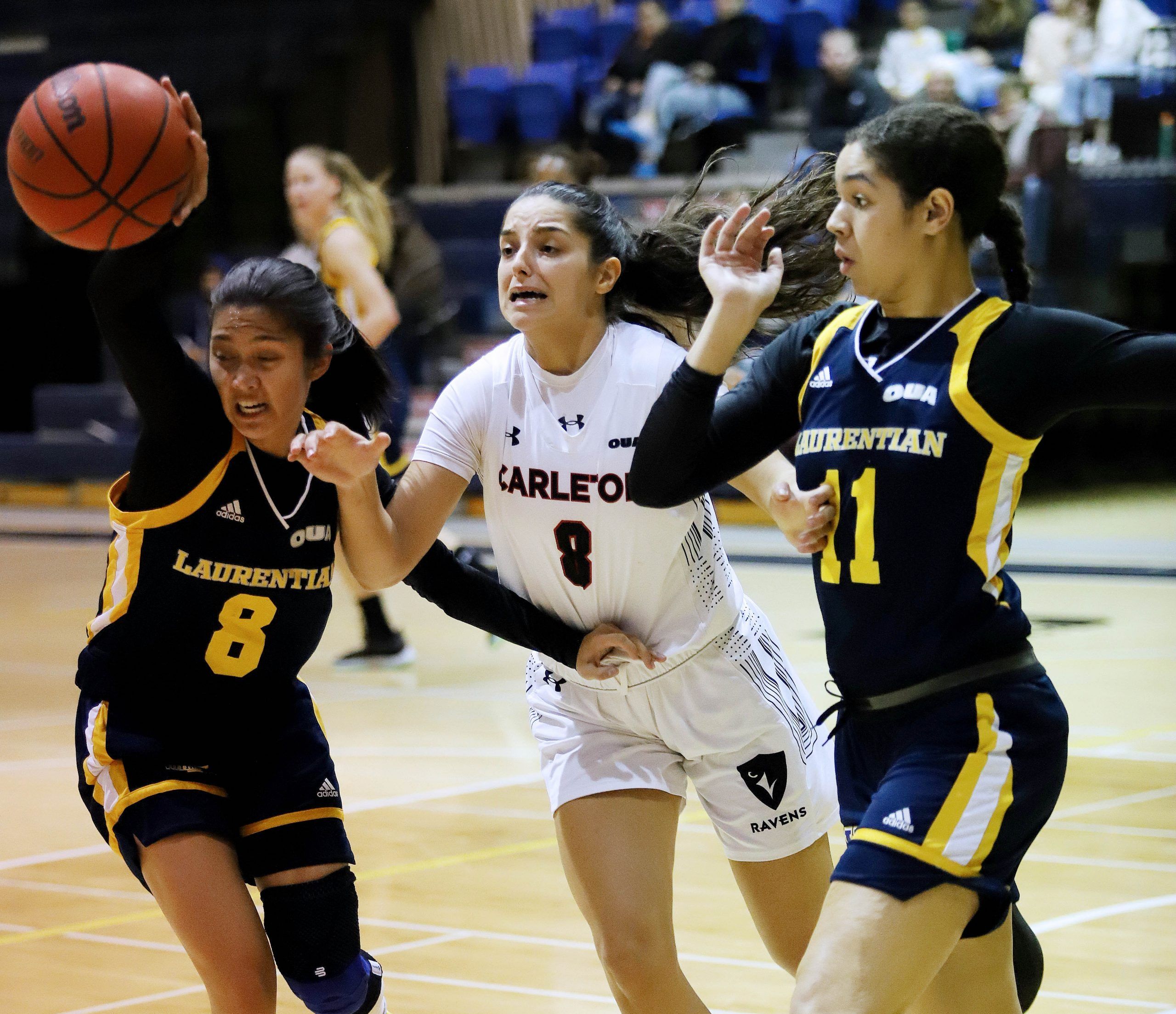 Laurentian b-ballers battle hard in losses to Ottawa, Carleton ...