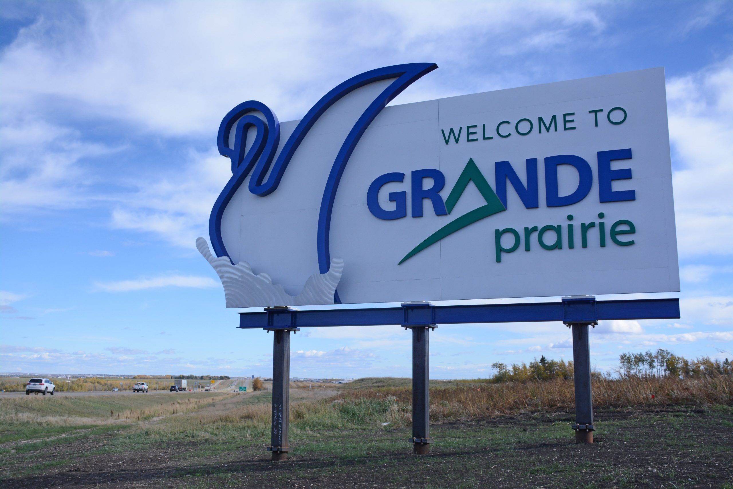 Smith says completing highway corridor between Fort McMurray, Grande ...