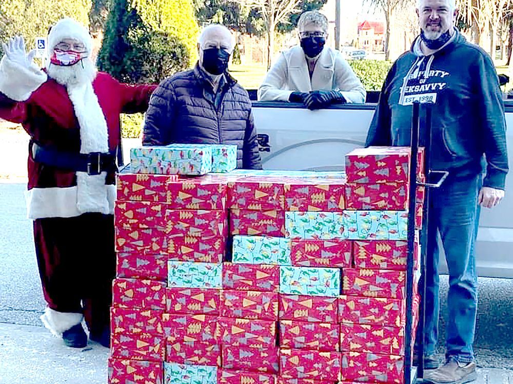 Santa for Seniors returns to help community connect with seniors at ...