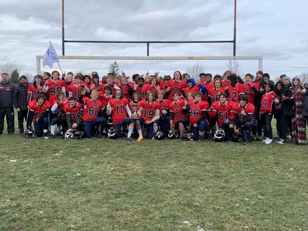 St. Joe's Panthers celebrate historic football title in Cornwall ...