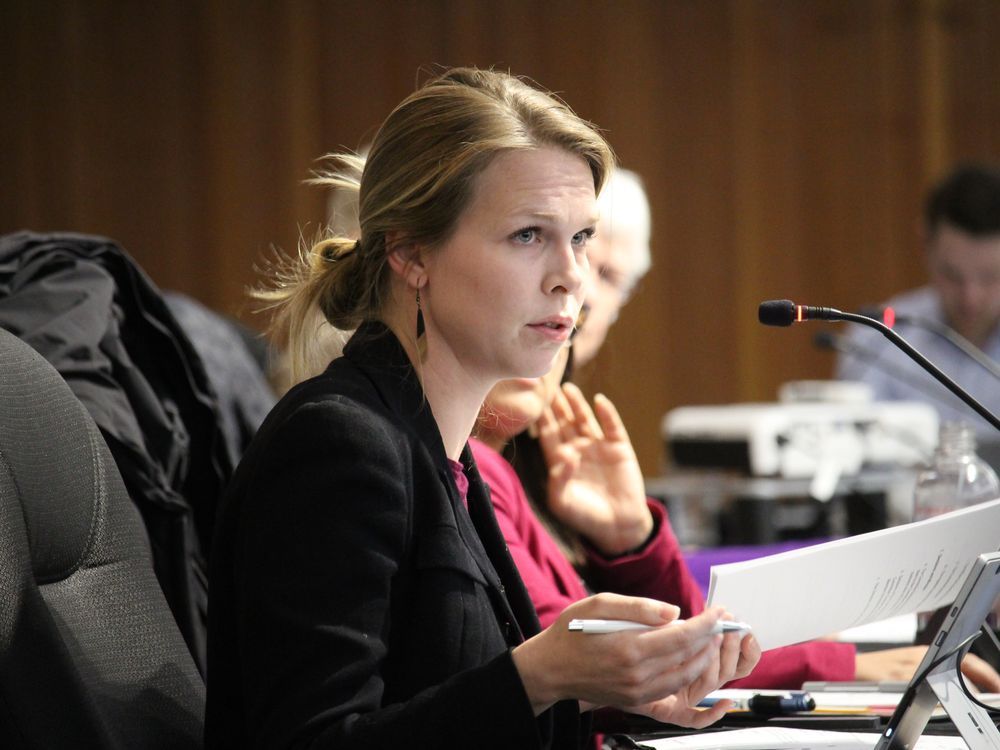 Free afternoon parking in Downtown Cornwall, Le Village in December ...