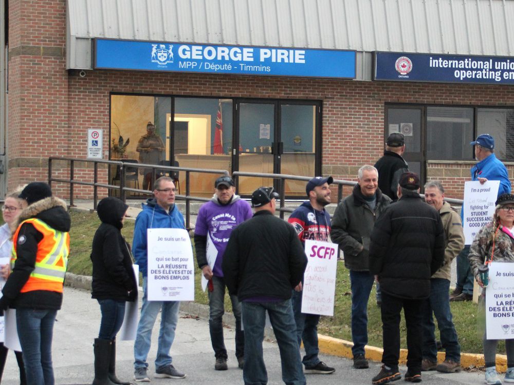 Custodians' Local 8888 heads up protest at Timmins MPP’s office | The ...