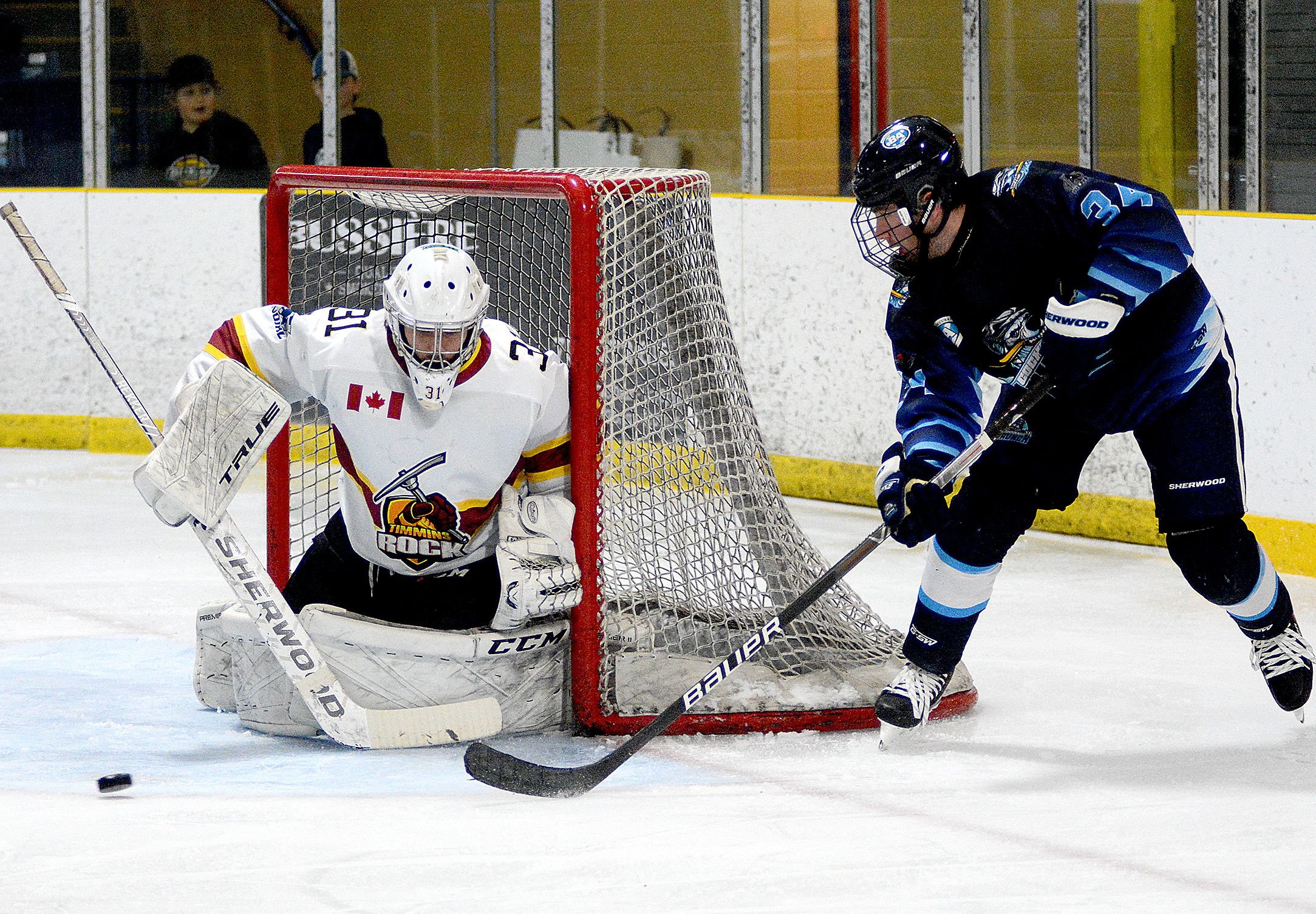 GALLERY: Red-hot Rock continue to roll | Sault Star