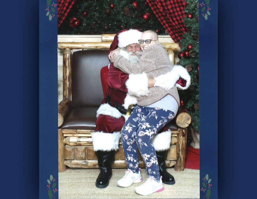 Santa spreads holiday joy at the Quinte Mall | Cornwall Standard-Freeholder