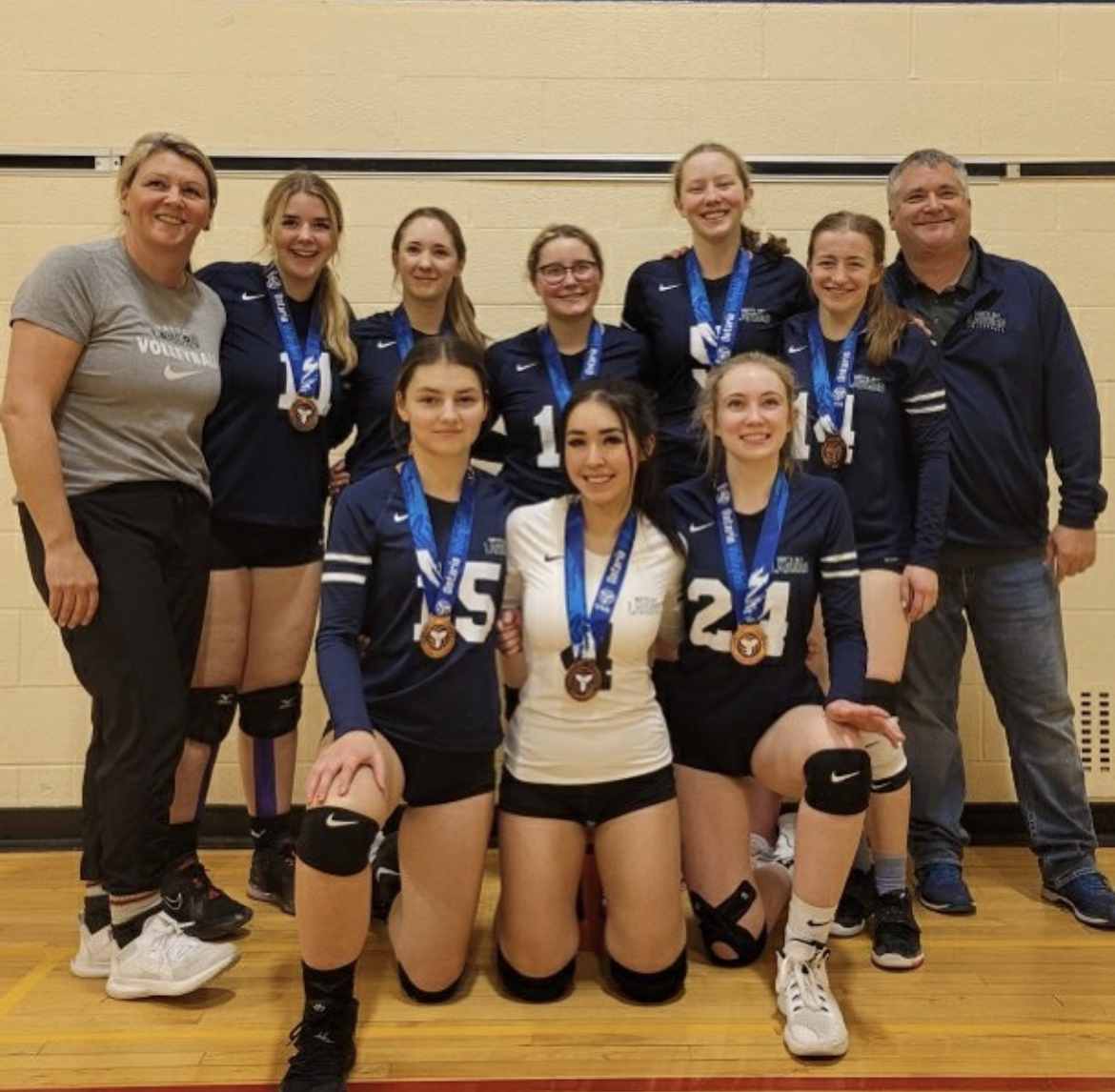 U17 Lakers clinch bronze in December volleyball tourney | North Bay Nugget
