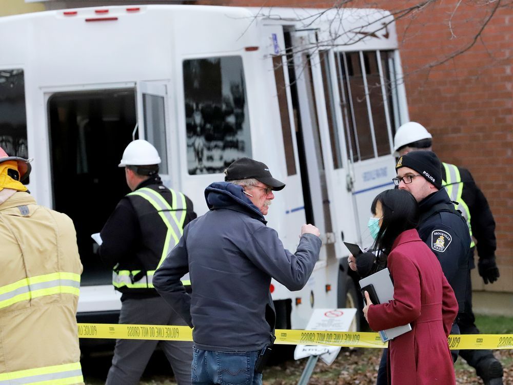 Two hurt as Brockville para transit bus hits building | Brockville ...