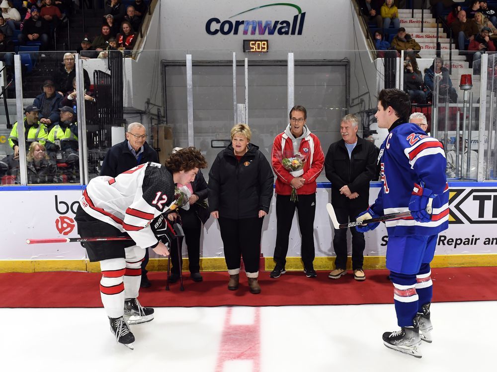 Hawerchuk raised to the rafters in the Cornwall Civic Complex ...