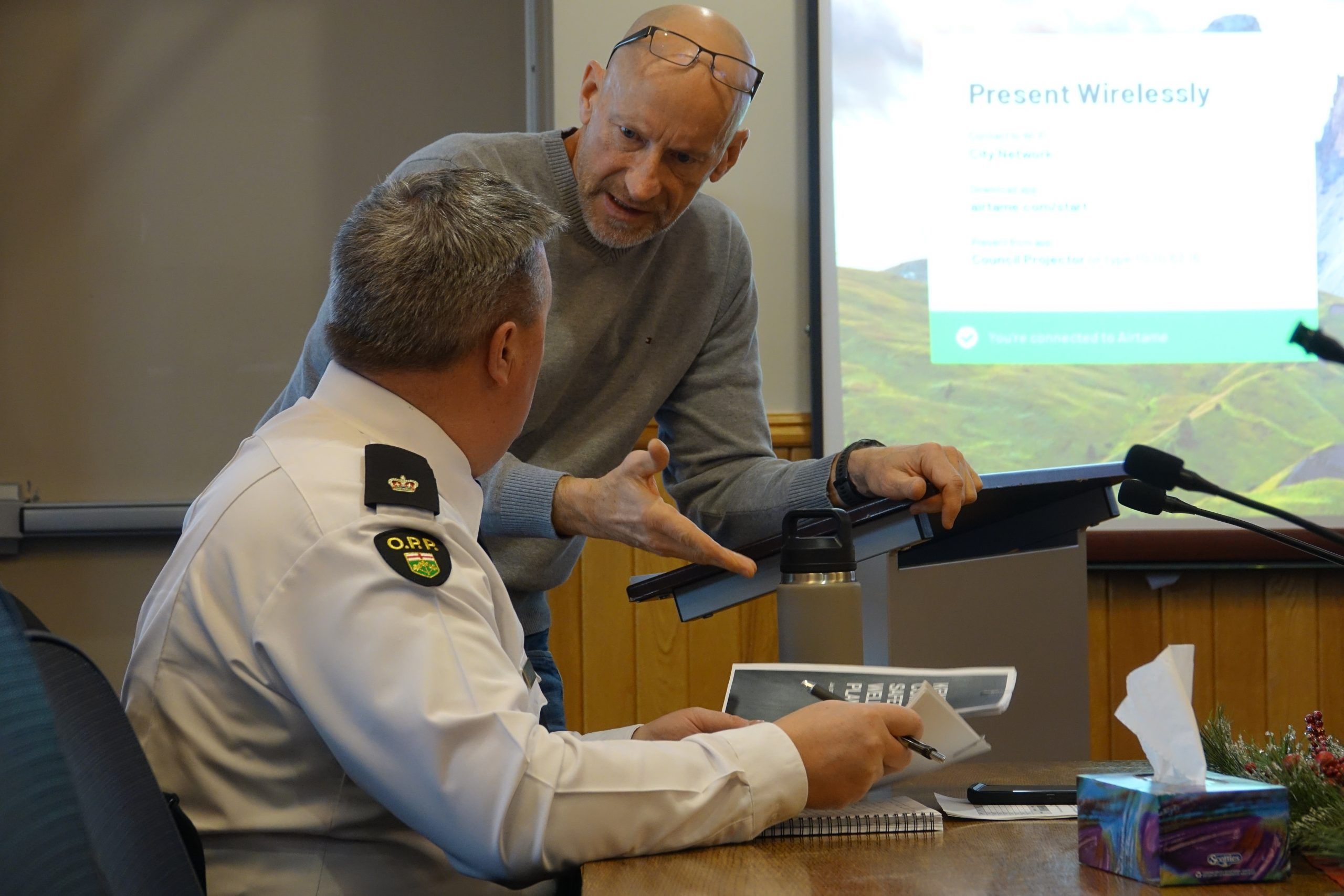 City Council holds emergency meeting to address concerns downtown ...