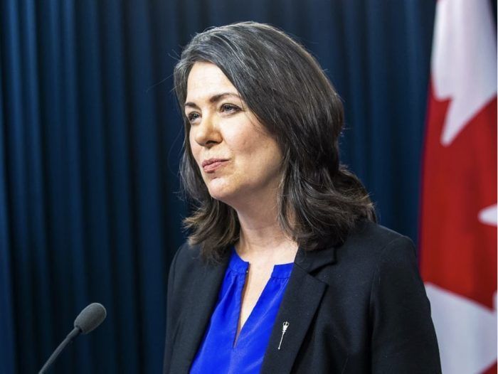 Smith challenges Ottawa's 'just transition' plan for oil and gas ...