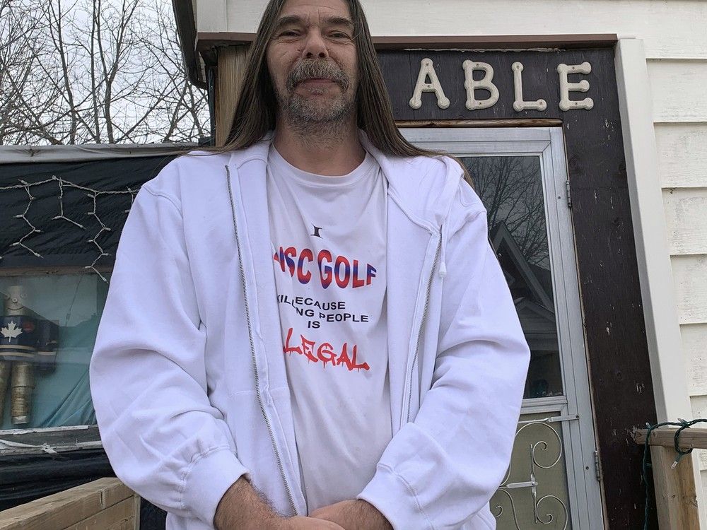 Lost In The Mail Brantford Man Hopes Late Fathers Ashes Are Found