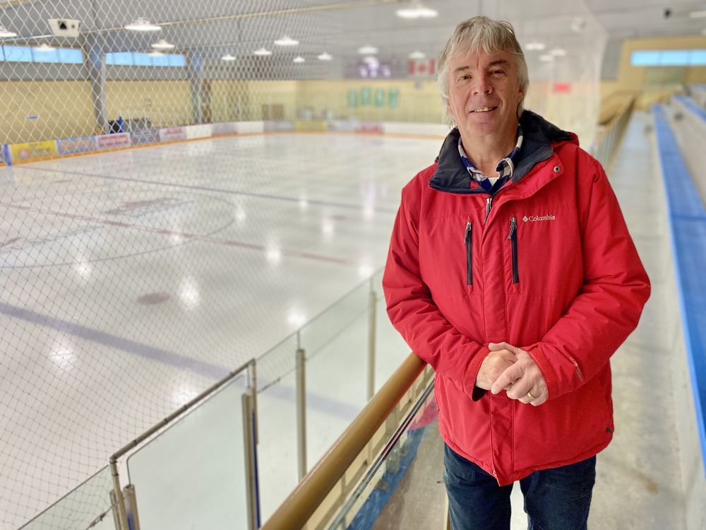 Pat Payton calls it a career after 40 years covering sports in St ...