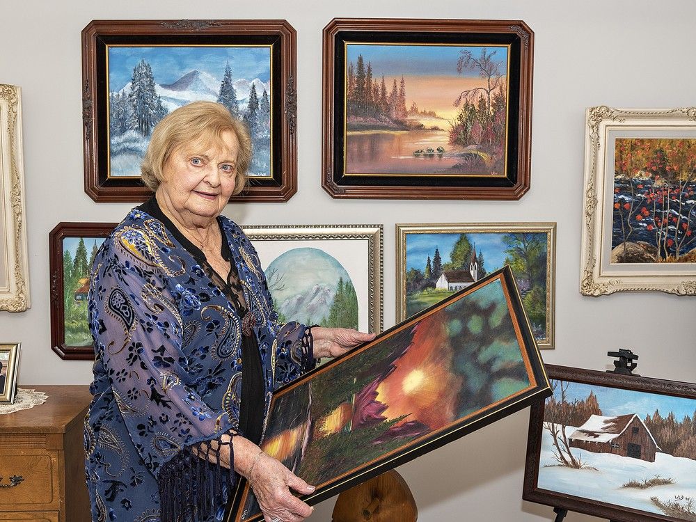Retiree creates personal art gallery in her Waterford home | Simcoe ...