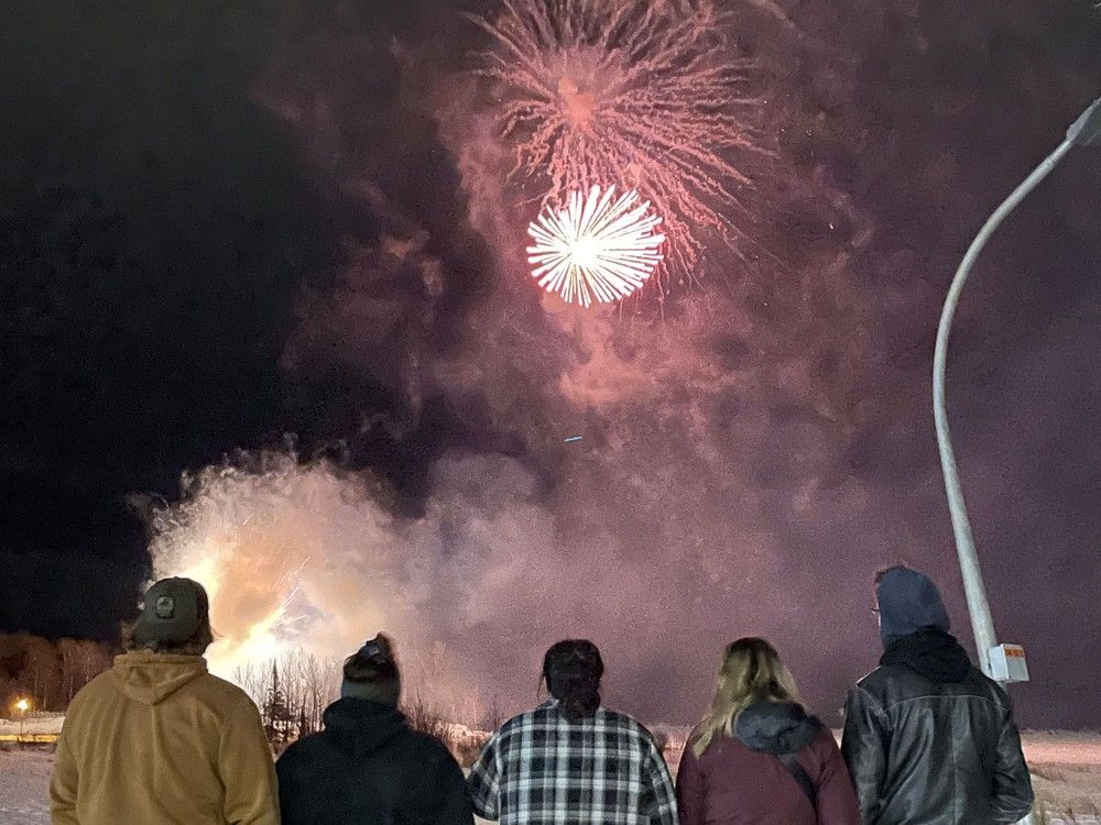 Festivities wrap up with fireworks show over Porcupine Lake | The Daily ...