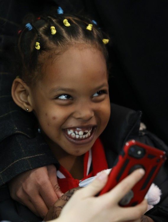 A happy reunion as Brockville-based refugee greets her family ...