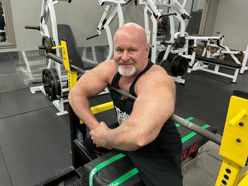 Weight for it— Cornwall lifter MacDiarmid aims for record | Cornwall ...