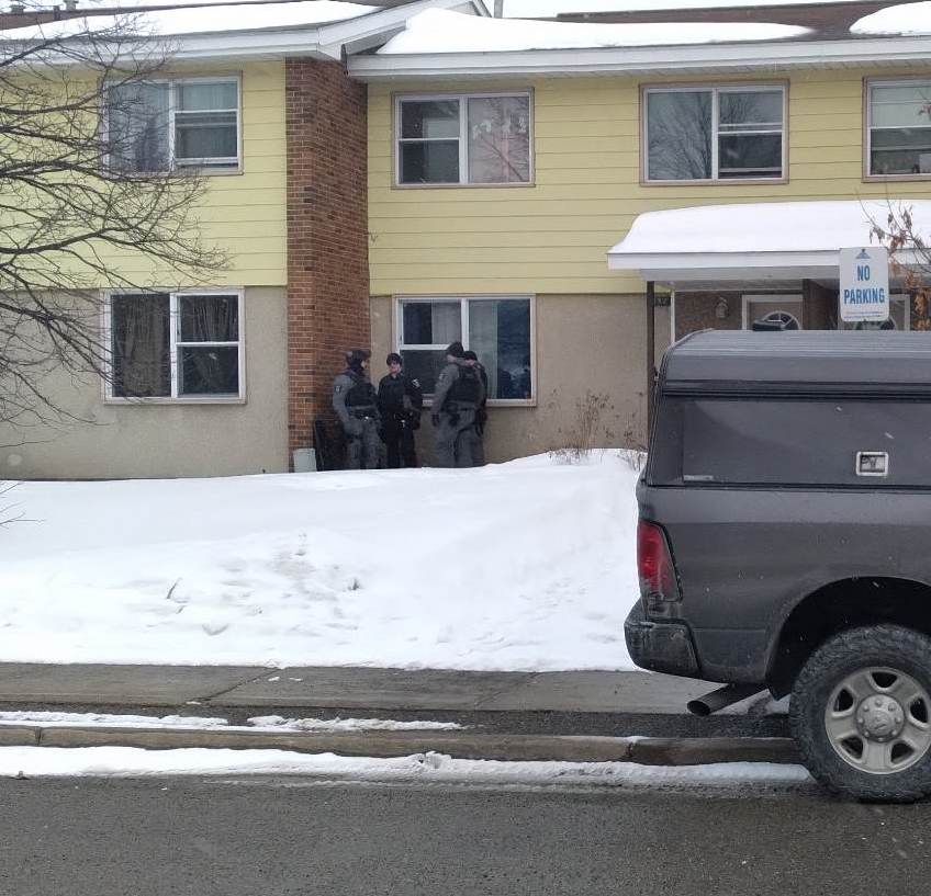 Heavy police presence in New Sudbury due to crisis situation | Sudbury Star