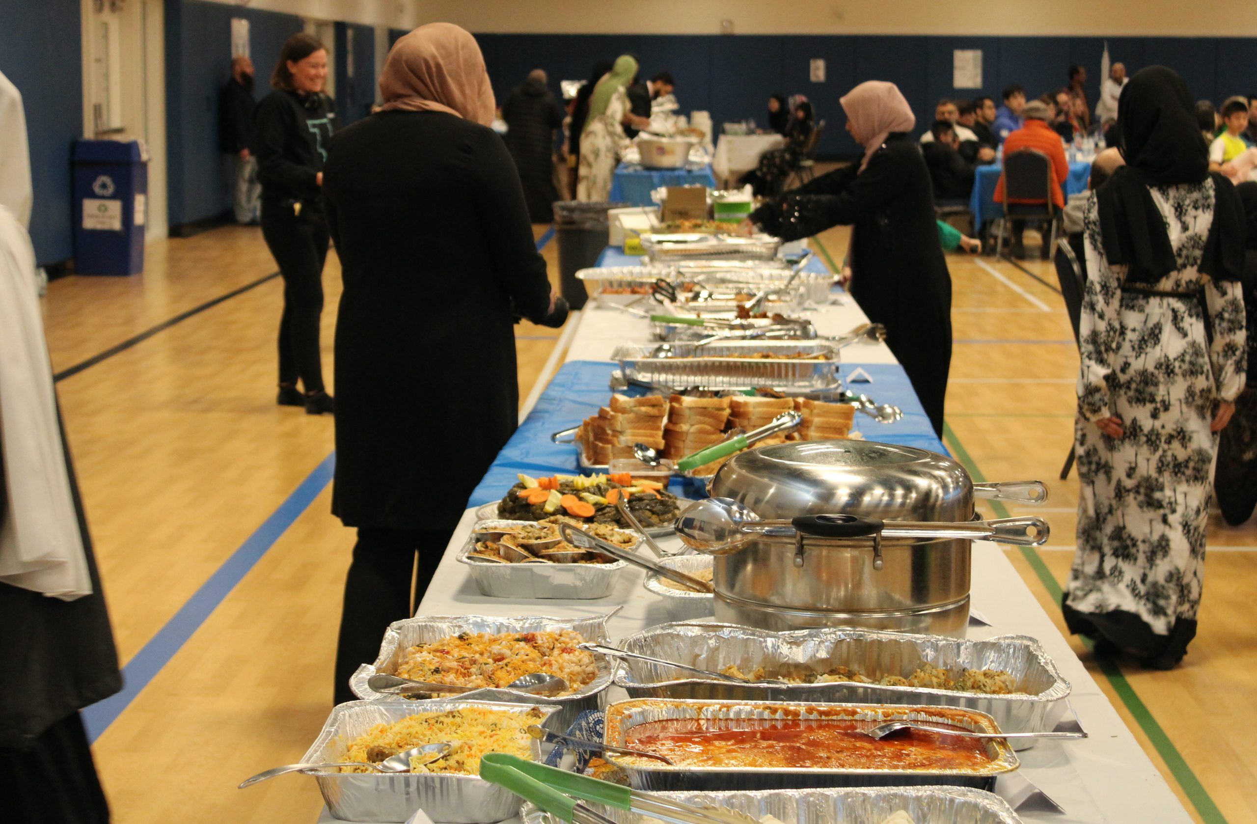 Fort McMurray Muslims, non-Muslims bond at Ramadan feast | Fort ...