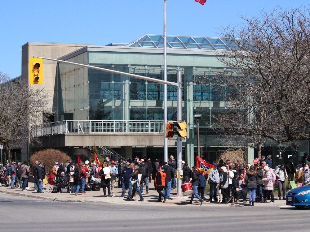 About 200 in Cornwall are part of federal public service strike ...