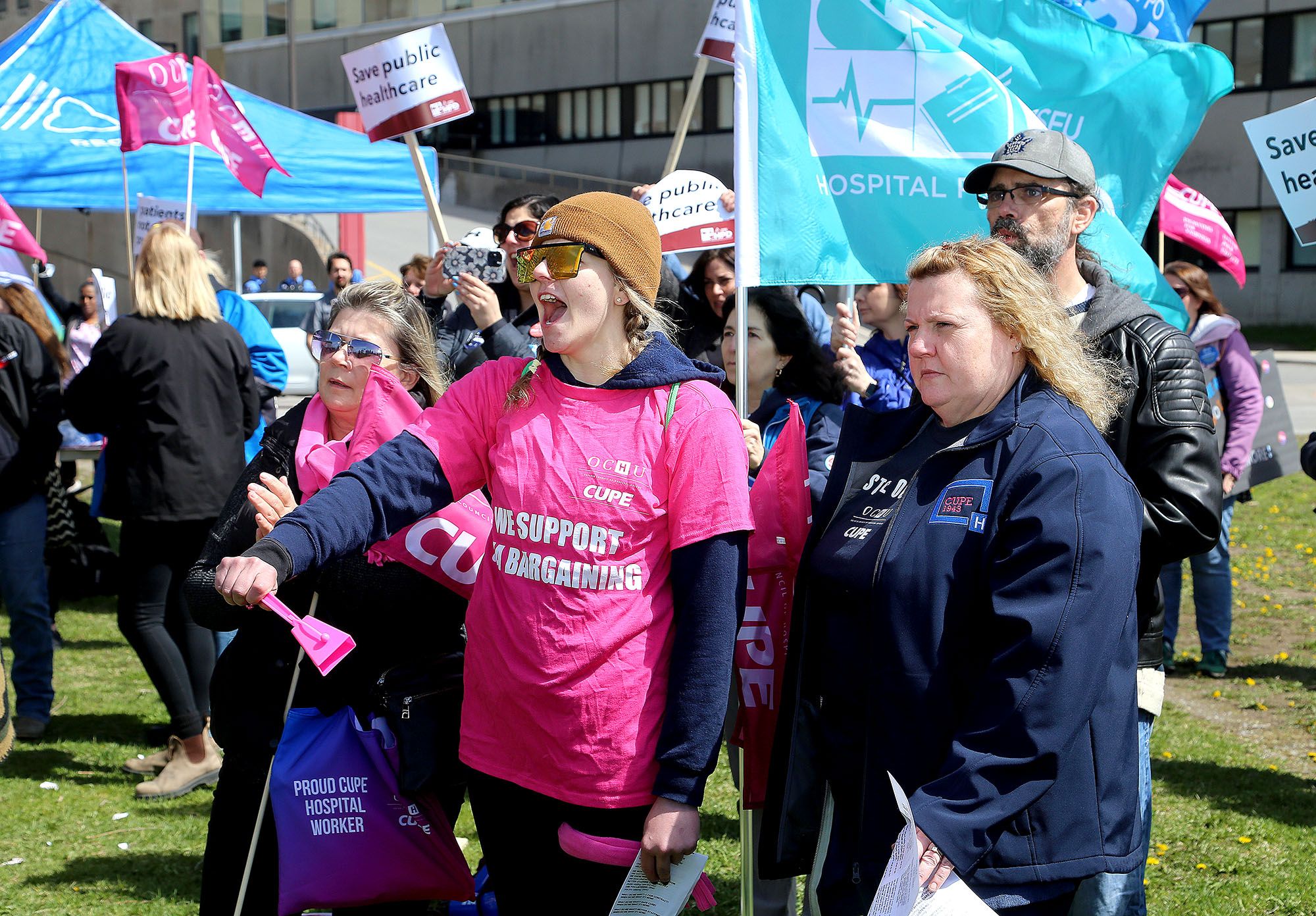 Hospital unions protest privatized hospital care | The Kingston Whig ...