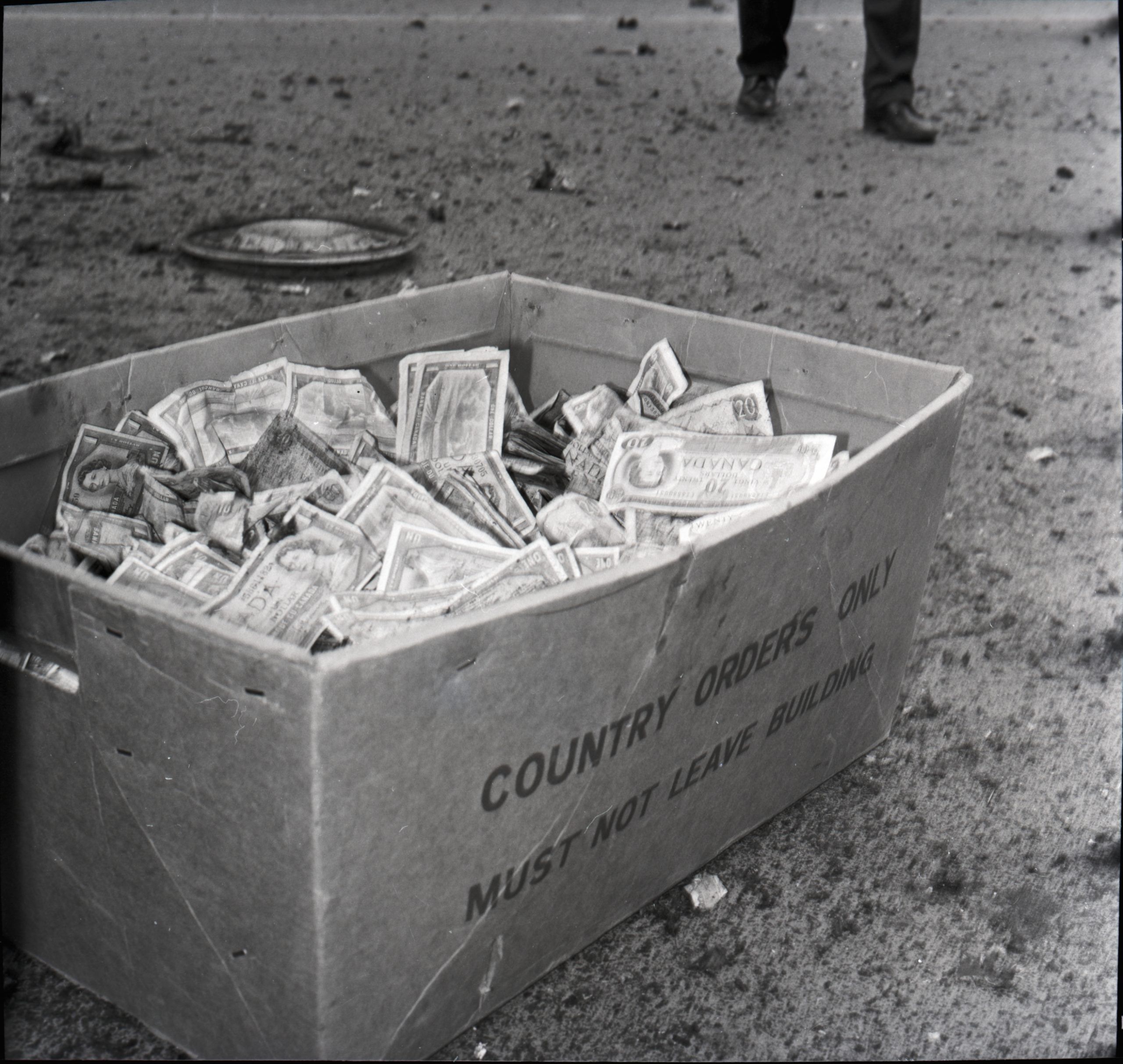 Bank robber disintegrates in a dynamite explosion | Kenora Miner