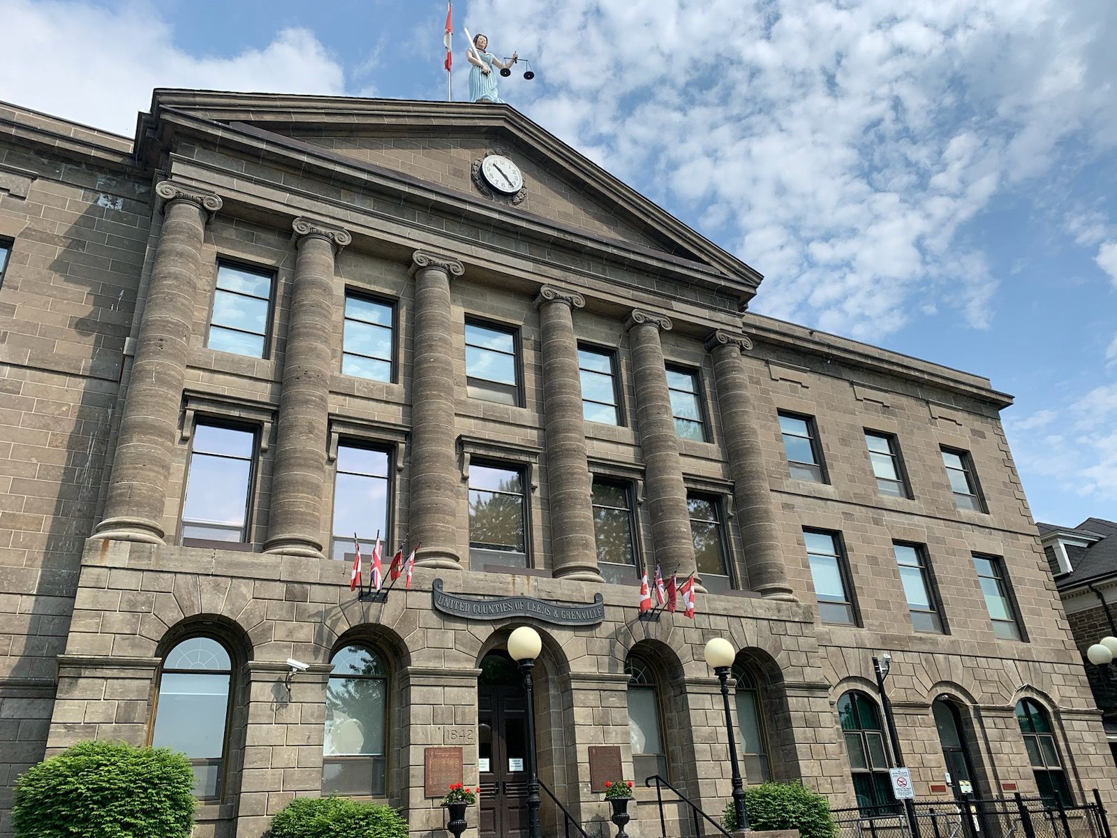 Brockville police officers used excessive force: Crown | Brockville ...