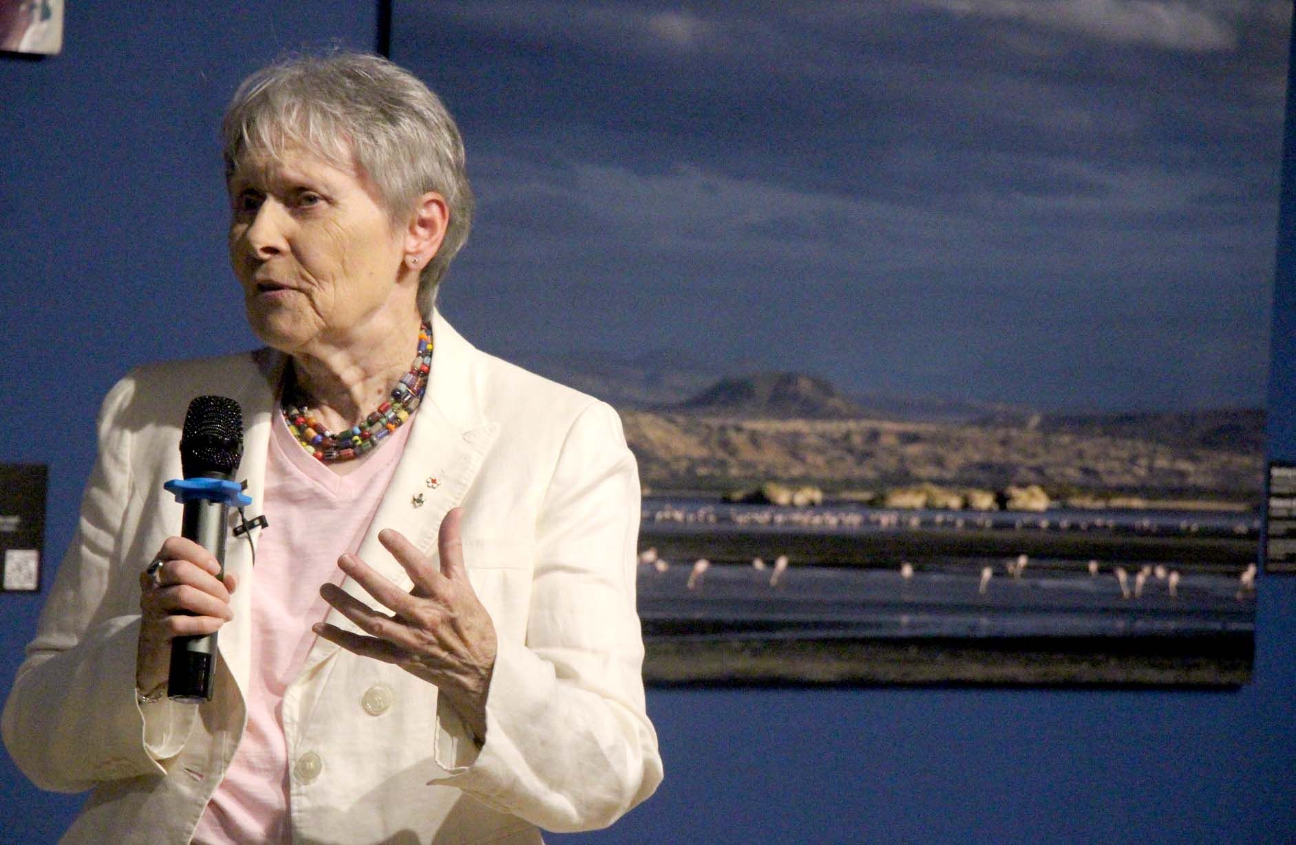 Roberta Bondar speaks at Art Gallery of Algoma | Sault Star