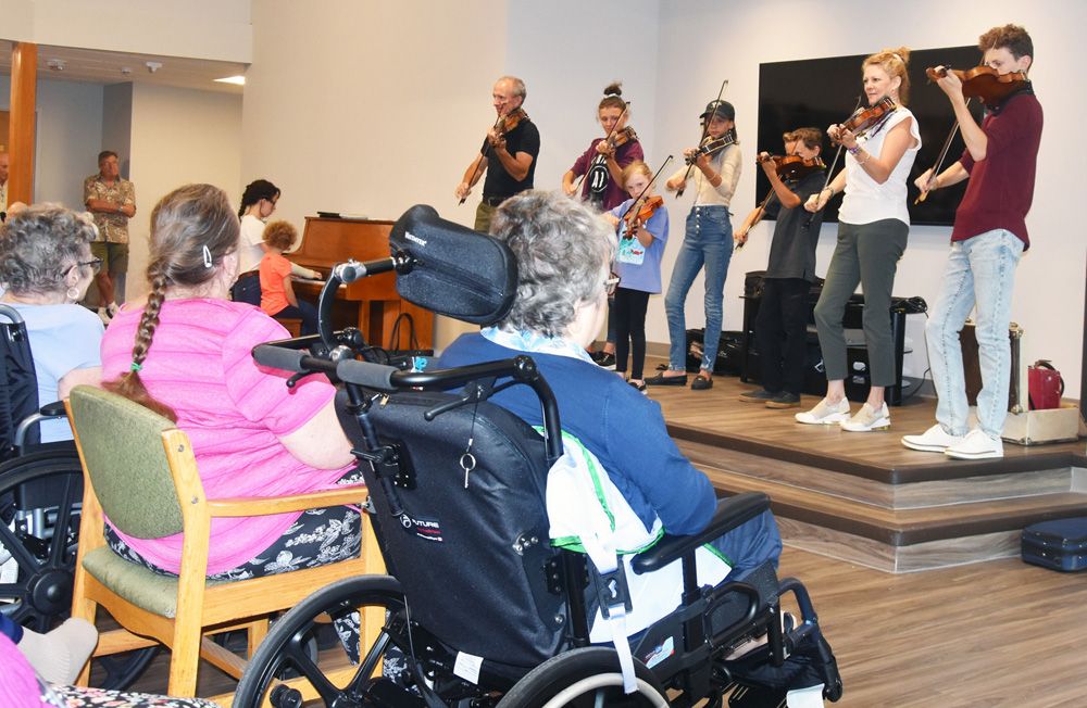 MacMaster, Leahy perform in Mitchell | Goderich Signal Star