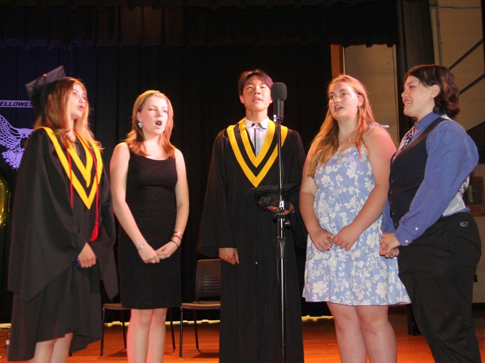 COVID cohort graduates from Fellowes High School | Pembroke Observer