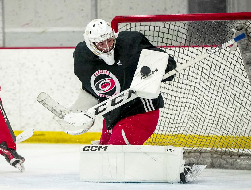 Vondras makes it official: Wolves get commitment from import goalie ...