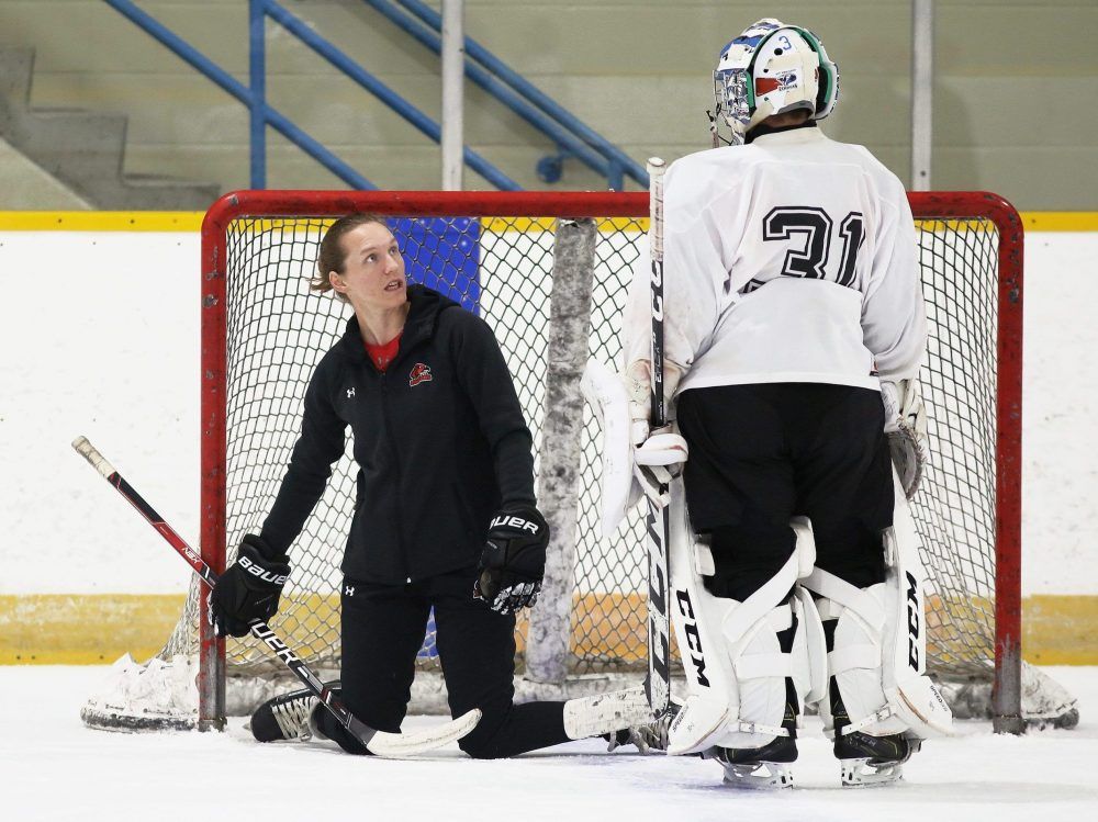 Joseph Raaymakers hosts annual goalie school | Chatham Daily News