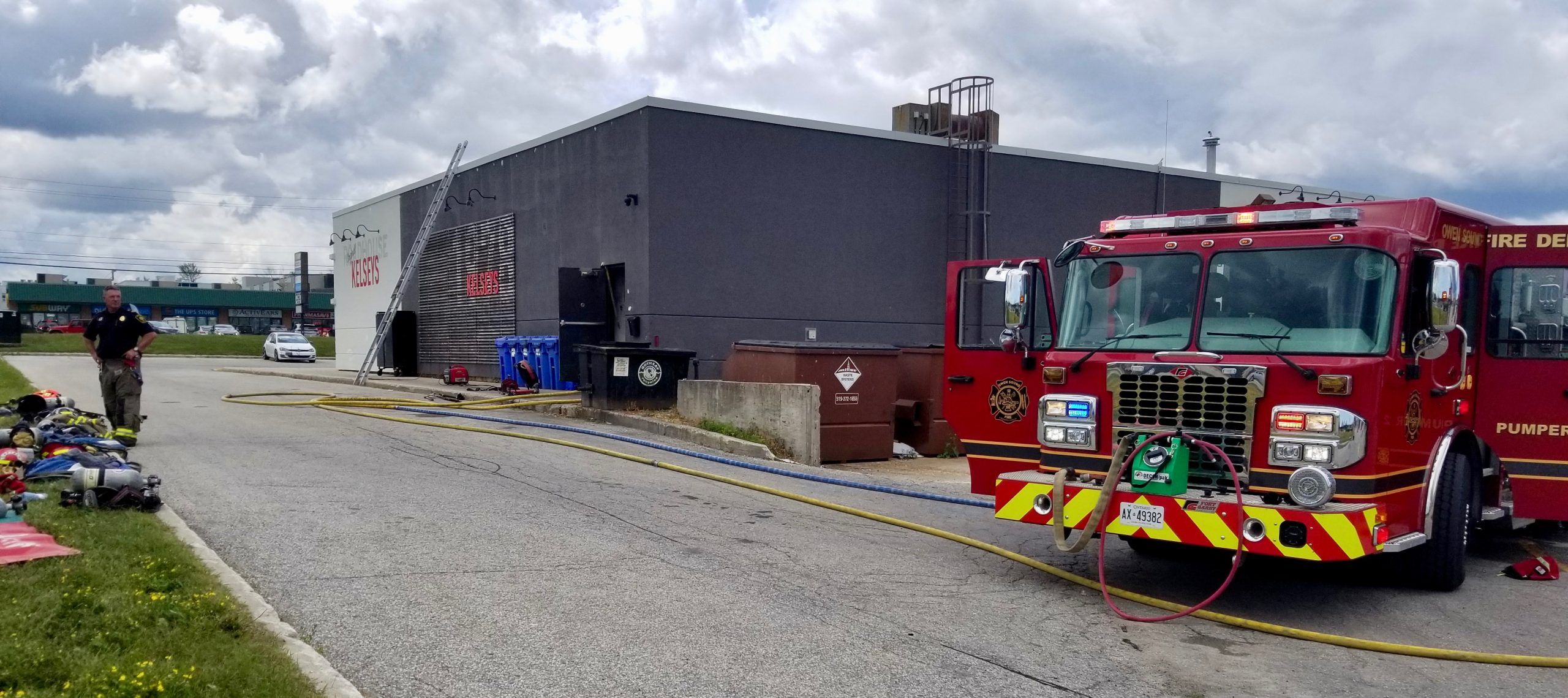 Fire at Kelseys in Owen Sound Tuesday morning | Owen Sound Sun Times