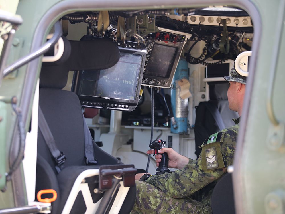 Soldiers simulate live combat at Meaford base in largest army reserve ...