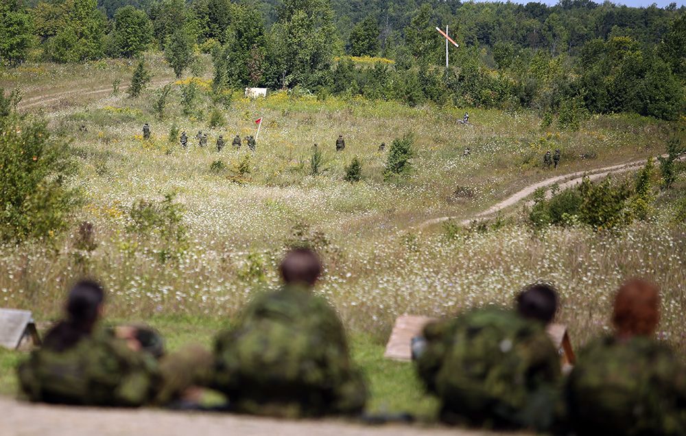 Soldiers simulate live combat at Meaford base in largest army reserve ...
