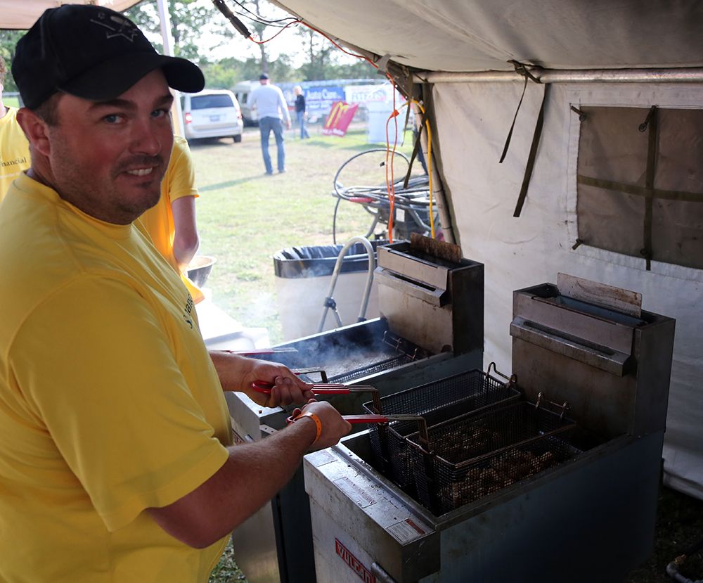 Salmon derby's giant fish fry feeds thousands | Owen Sound Sun Times