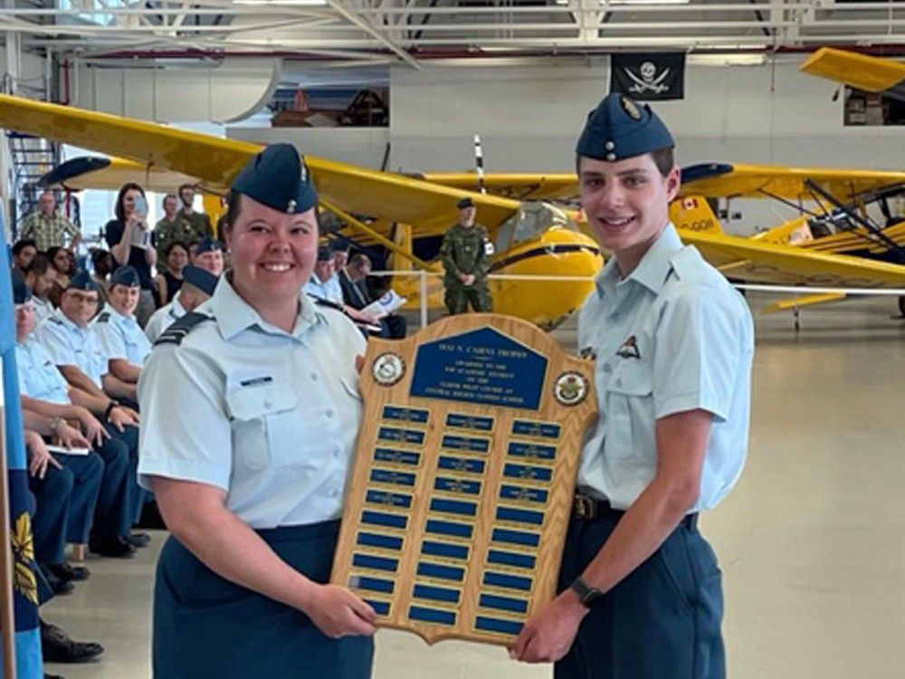 Goderich cadet obtains his glider wings | Goderich Signal Star