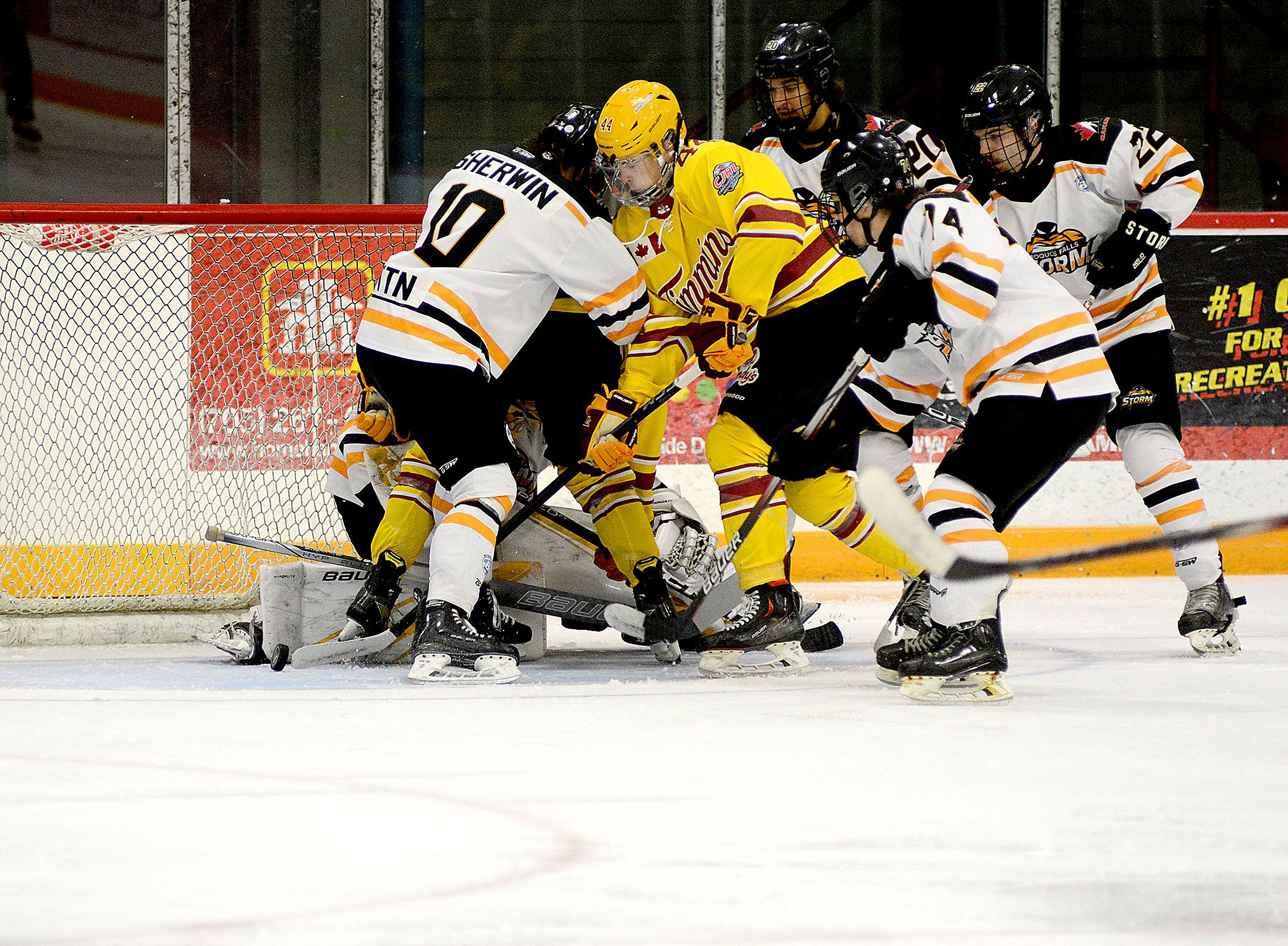 GALLERY: Rock storm past Iroquois Falls to regain mojo | The Daily Press