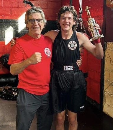 Rowe wins bout | Brantford Expositor