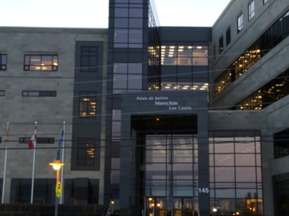 Store employee stops ice cream thief, chaos ensues | Telegraph-Journal