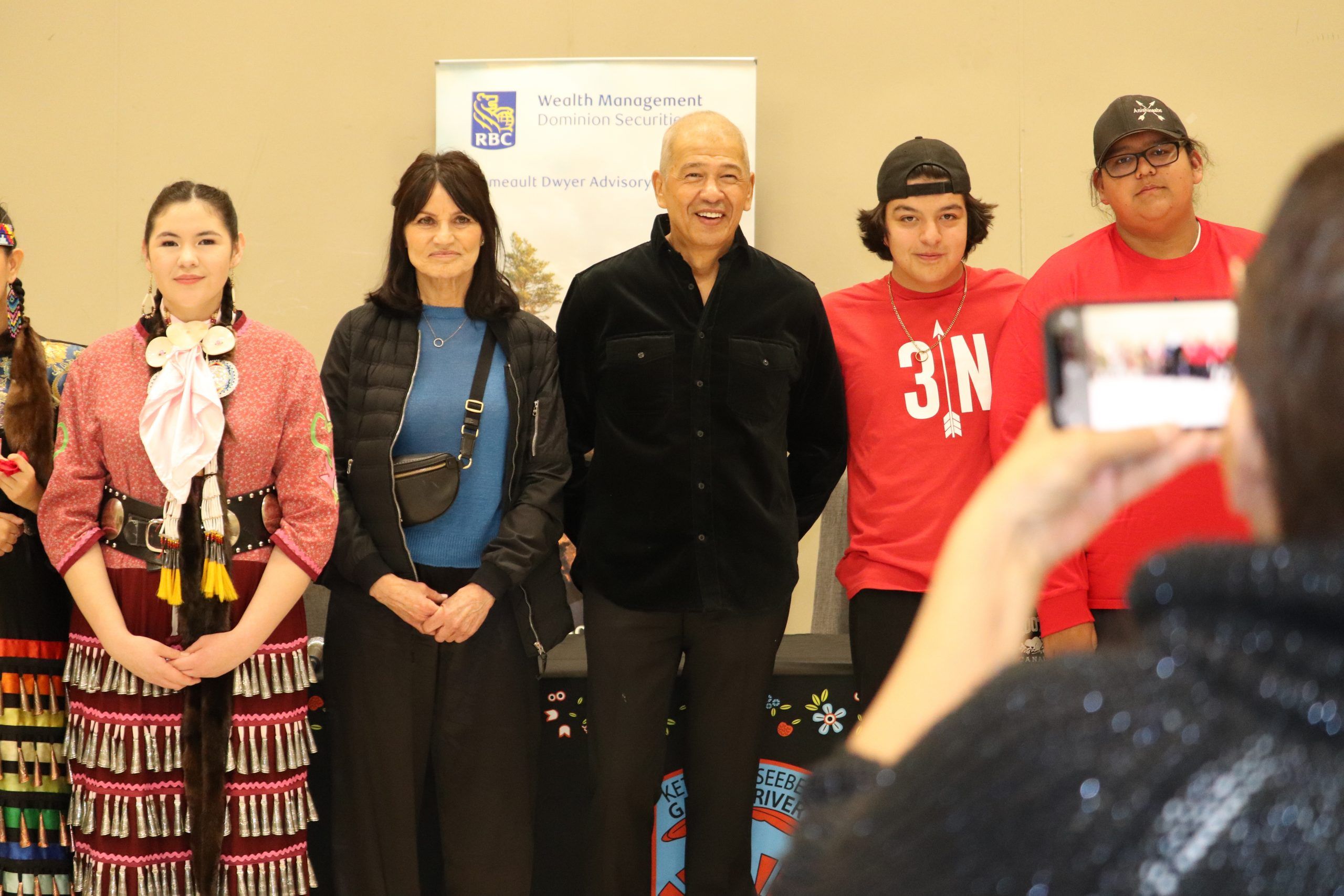 Nolan returns to Garden River for charity book signing | Sault Star