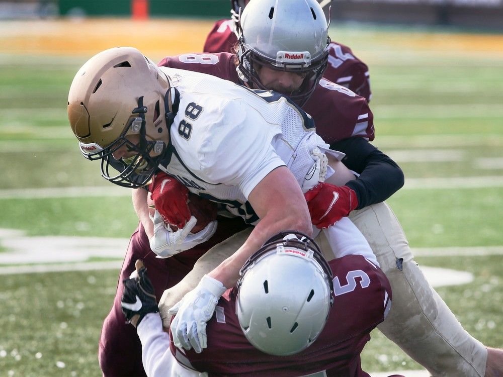 Frontenac Falcons heat up and win OFSAA football National Capital Bowl ...