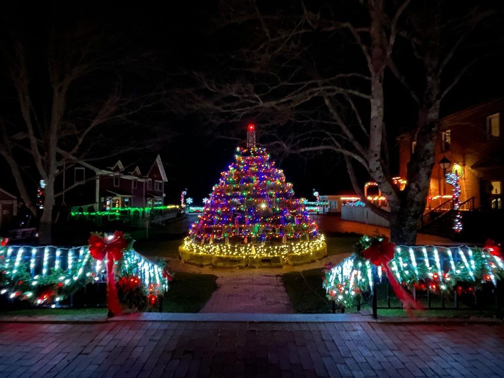 Saint Andrews ready to sparkle for Christmas season | Telegraph-Journal