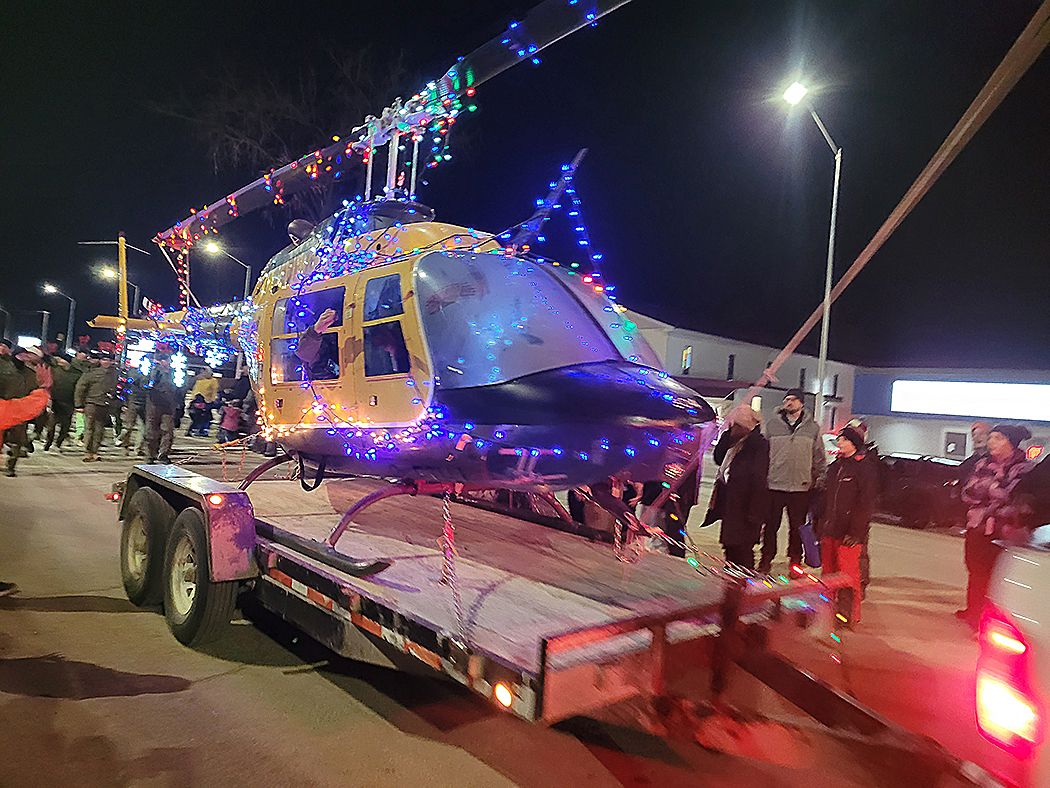 GALLERY: Hundreds line Saskatchewan Avenue for Rotary Santa Parade of ...