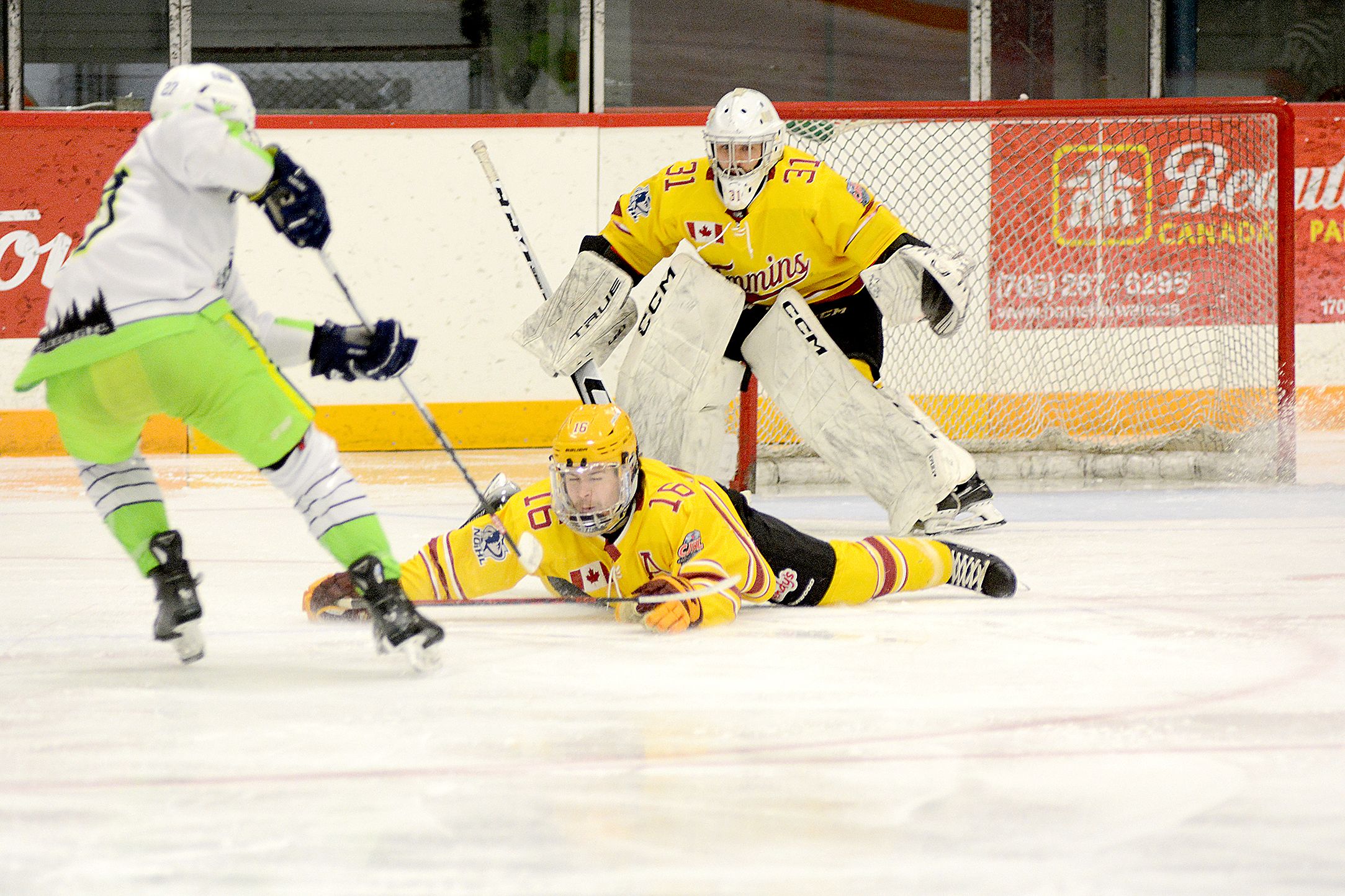 Svarich nets pair of goals as Rock hold off Paper Kings | The Daily Press