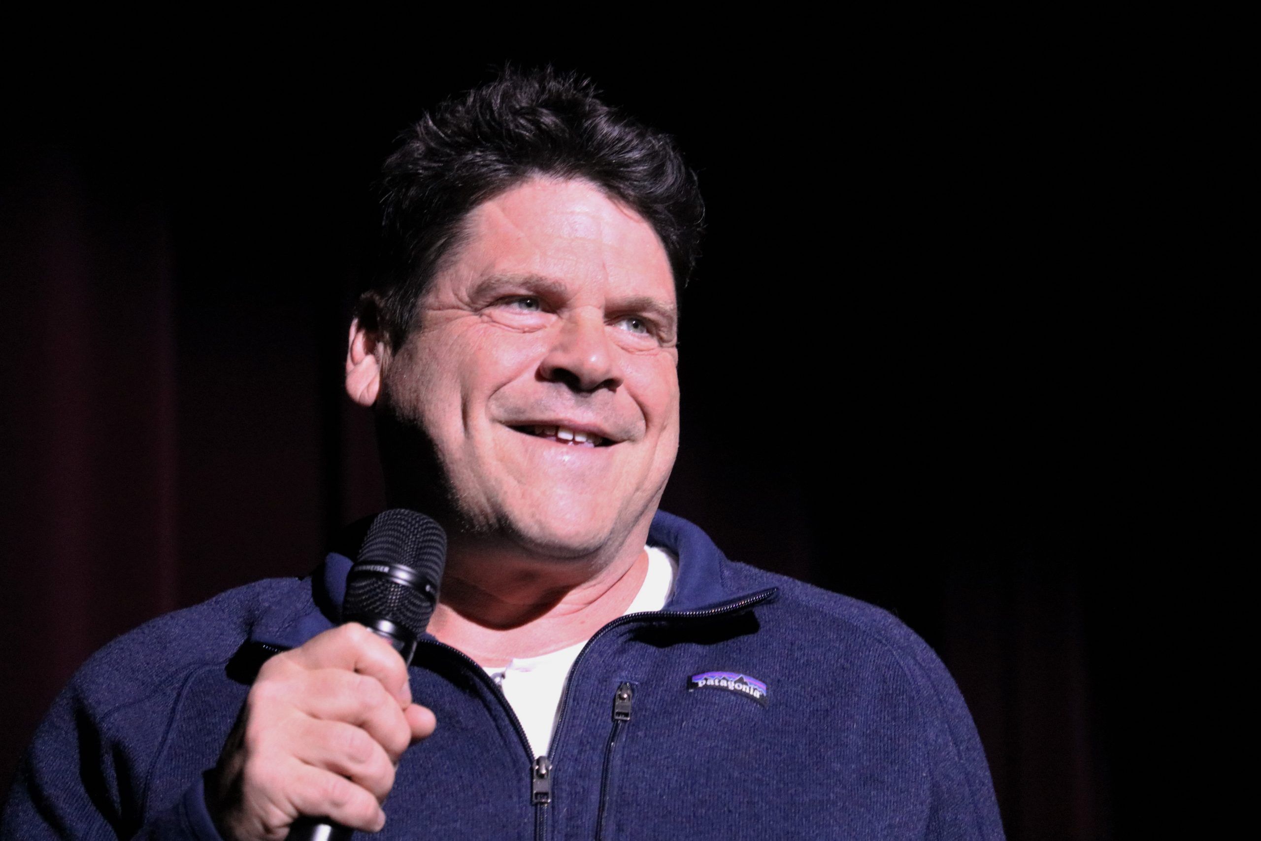 Former TV celebrities delight Timmins in comedy show | The Daily Press