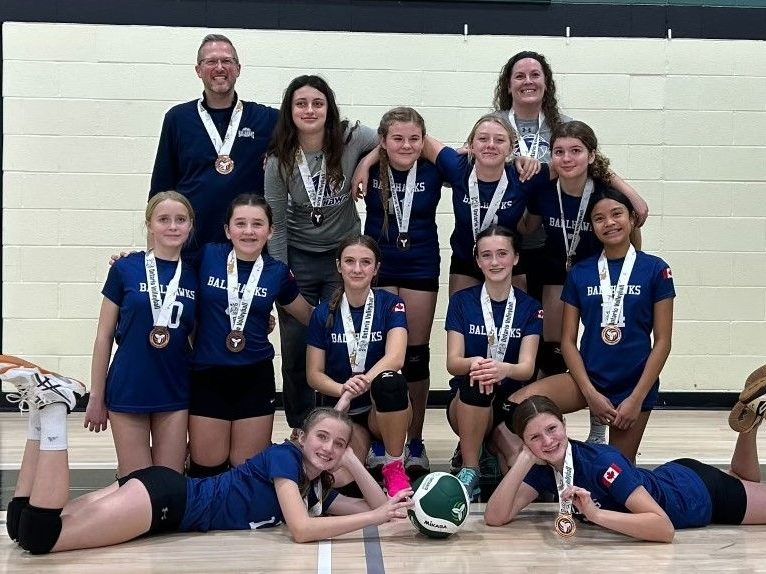 Three Ballhawks teams win bronze medals | Chatham Daily News