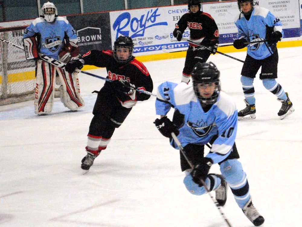 SDG girls hockey teams shake off rust at 1st tournament of the season ...