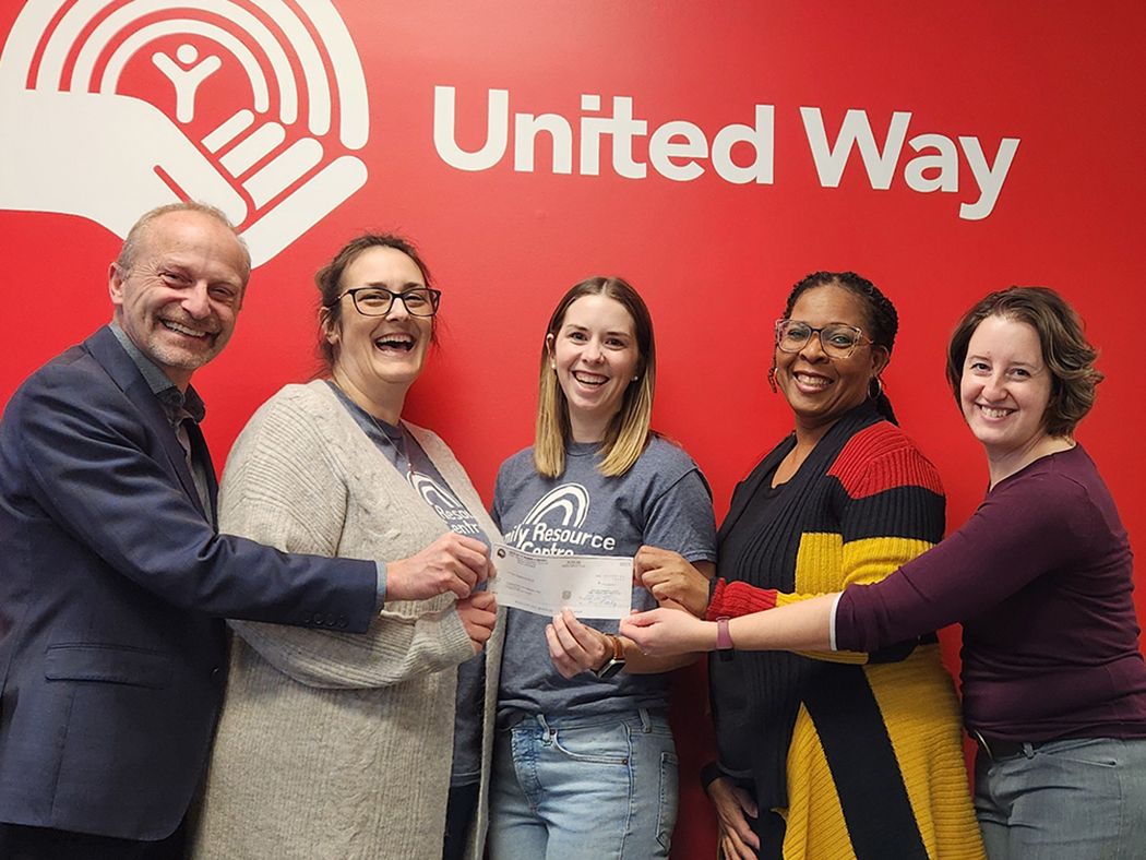 United way donates $10,000 to after school programs | The Graphic Leader
