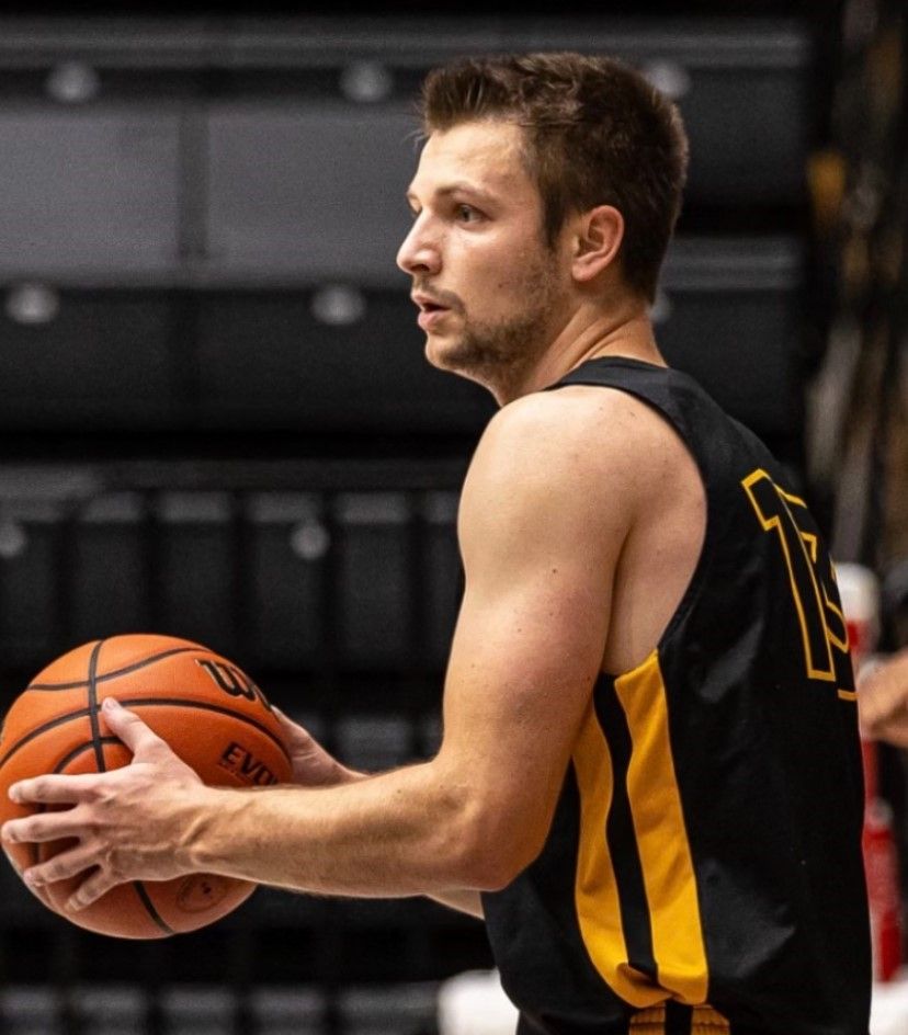 Andrew honoured by Warriors | Brantford Expositor