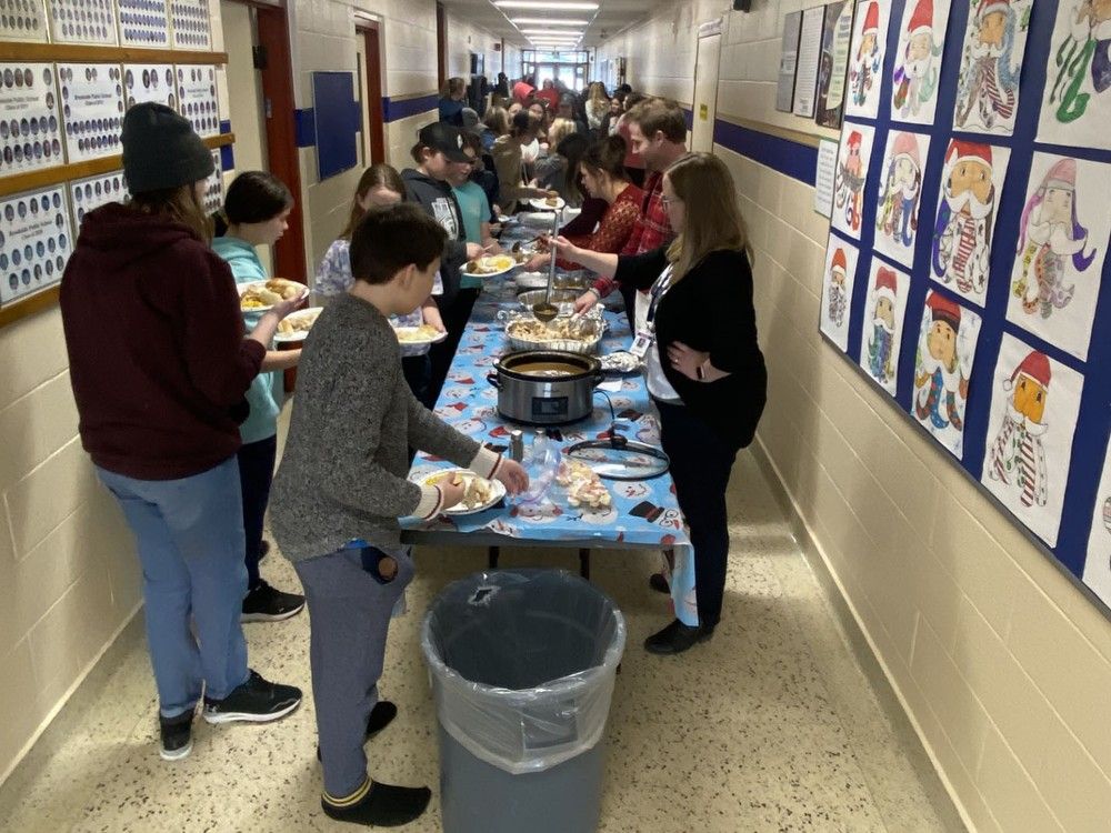 Brookside Public School begins new tradition | Lucknow Sentinel